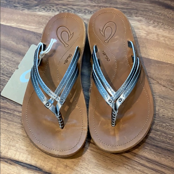 OluKai | Shoes | Olukai Ui Leather Flip Flop Color Is Pewter | Poshmark